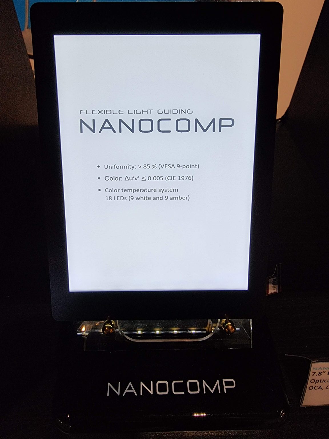 Electrophoretic Display - Nanocomp